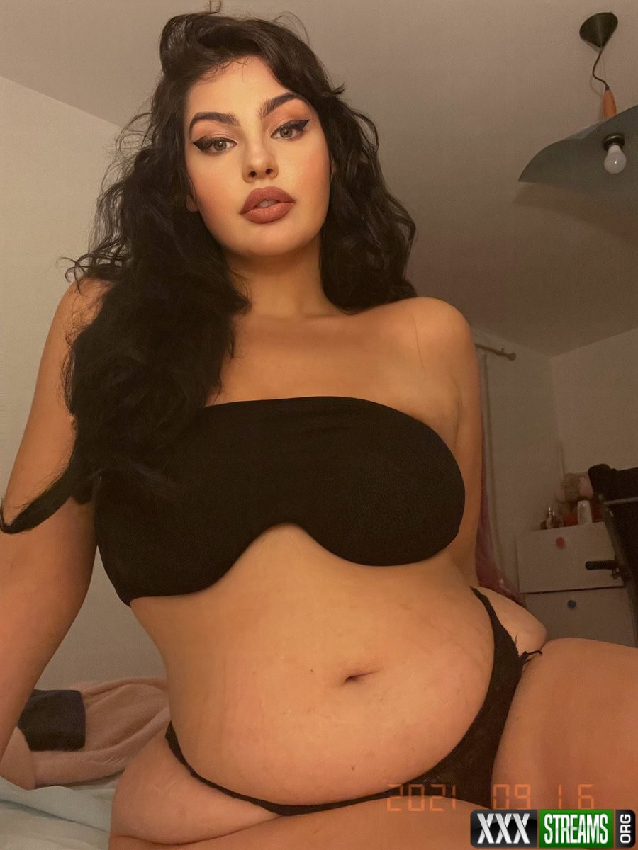 M00nslut Moon Onlyfans Siterip K2s